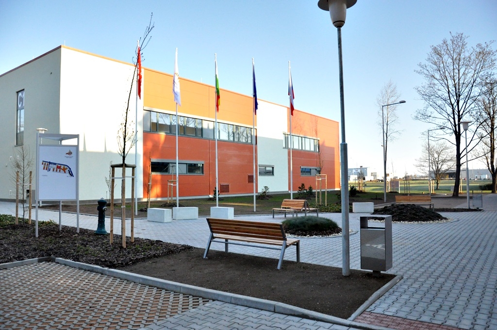 Plzeň - Borská pole - městský industriální park - Městský mobiliář ...