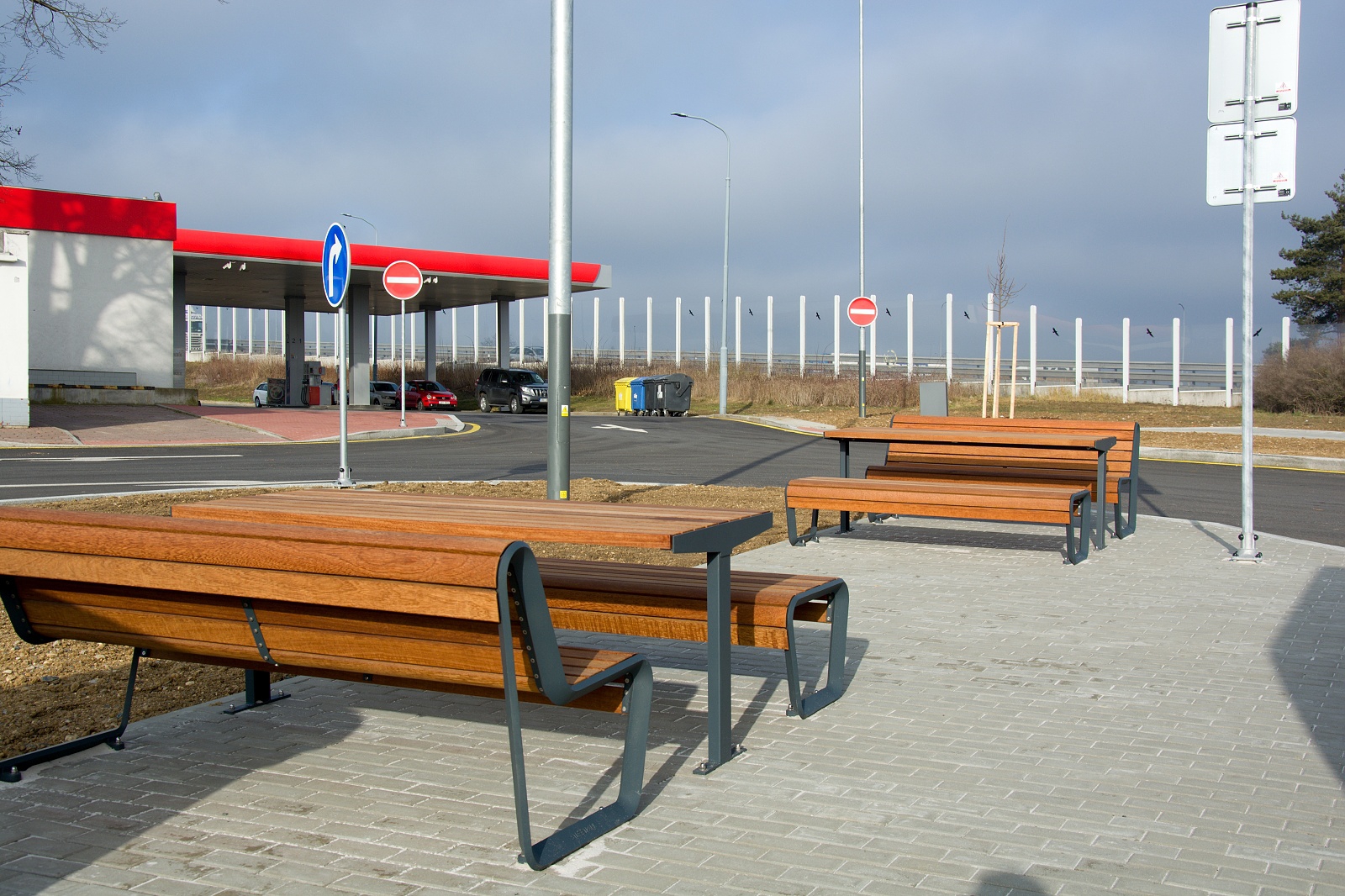 Highway rest stops - Street Furniture STREETPARK