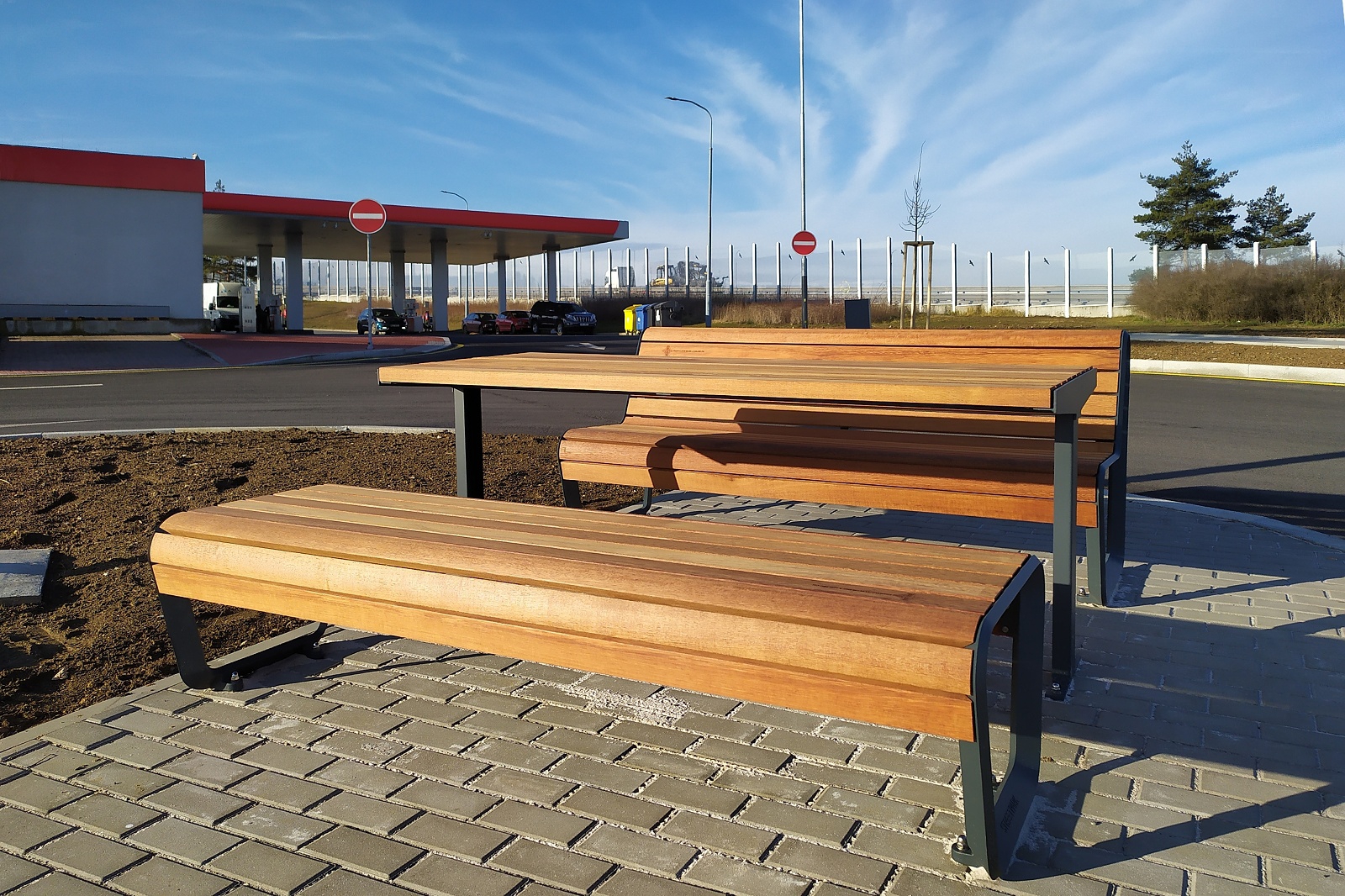 Highway rest stops - Street Furniture STREETPARK