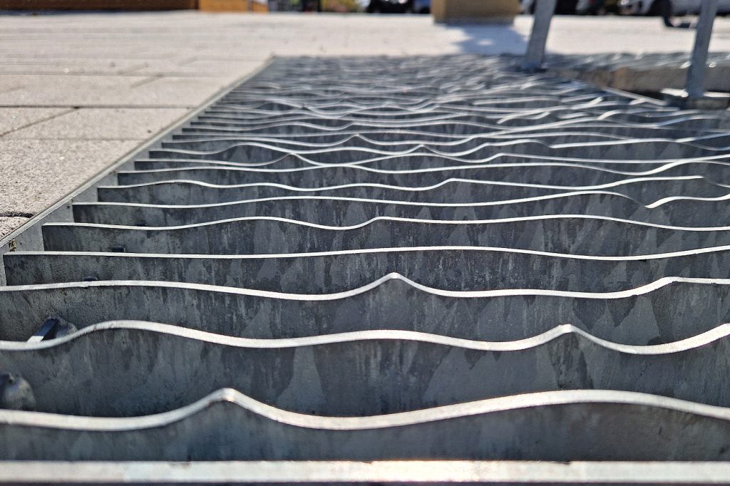 New tree grid LANDSCAPE - Street Furniture STREETPARK