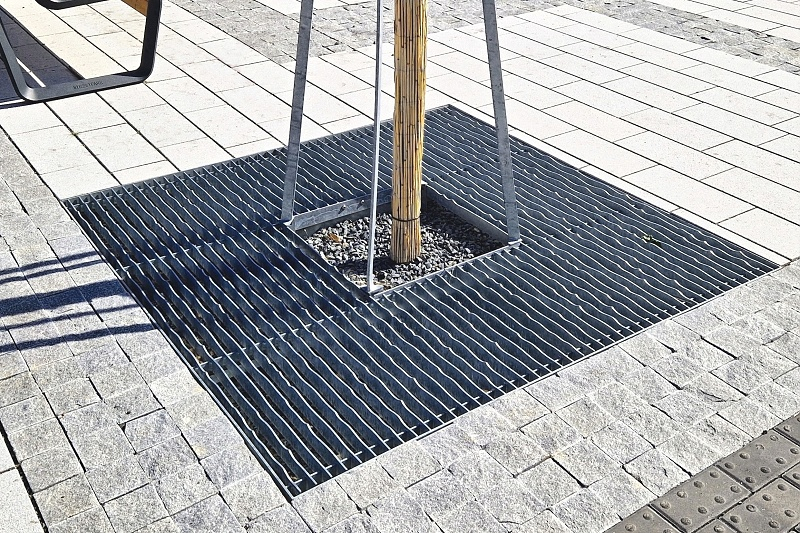 New tree grid LANDSCAPE - Street Furniture STREETPARK